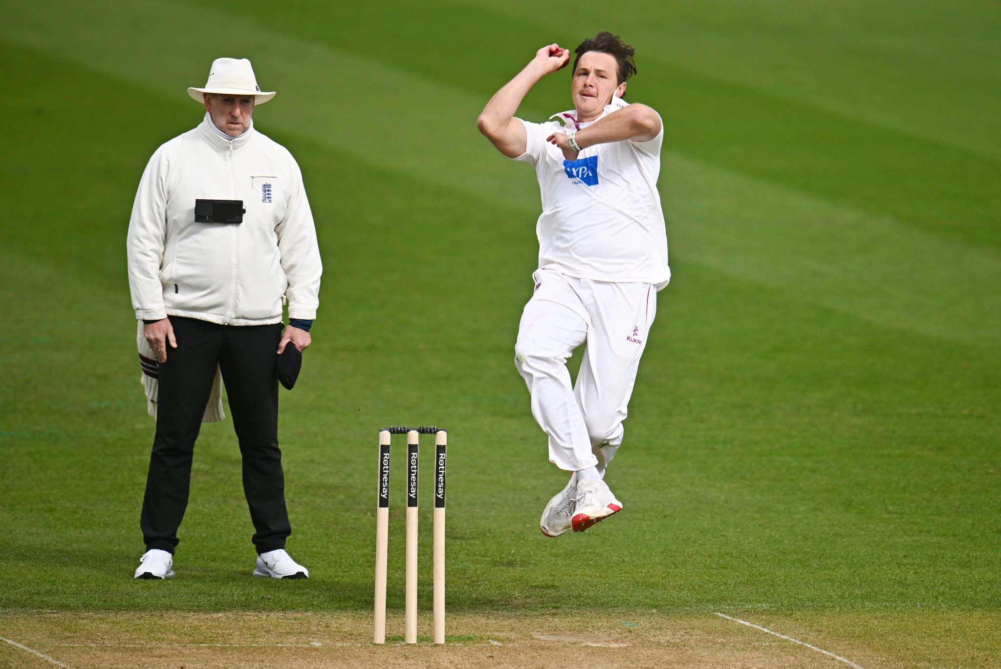Match in the balance after dramatic second day - Somerset